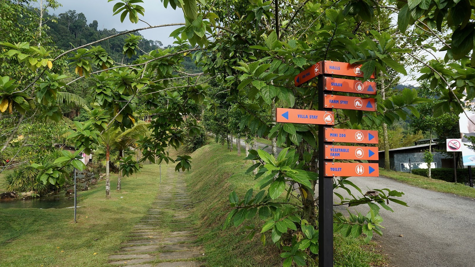 Refarm Kampar - Percutian Dalam Ladang Yang Menakjubkan - Cuti Viral